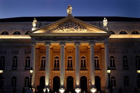 OS 40 ANOS DA REINAUGURAÇÃO DO TEATRO D. MARIA II | e-cultura