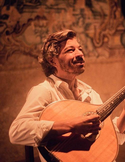 Um Concerto de Guitarra Portuguesa: Pedro de Castro convida Bernardo ...