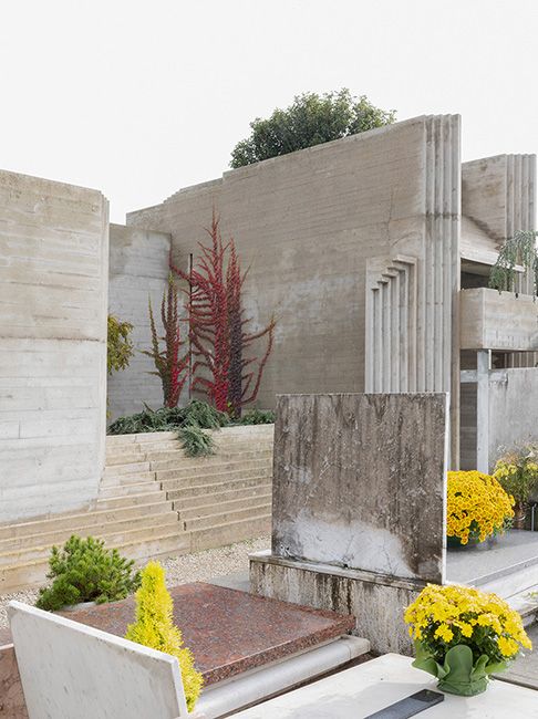 Carlo Scarpa: Brion Memorial | e-cultura